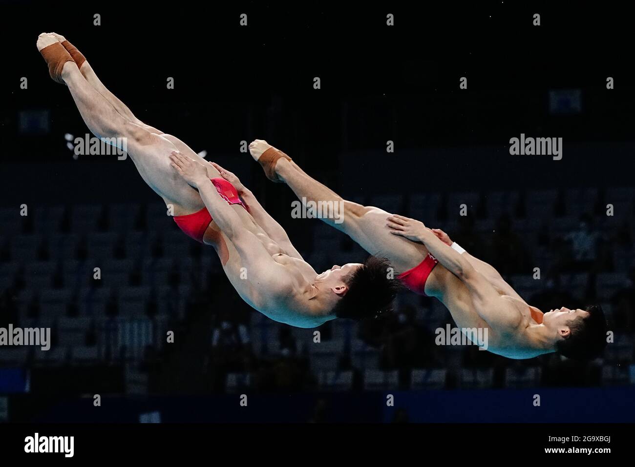 China diving men 2021 hi-res stock photography and images - Alamy