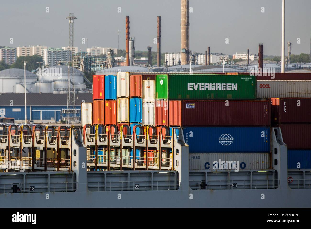 Gothenburg, Sweden. 02nd June, 2021. Containers seen on the Rijnborg ...