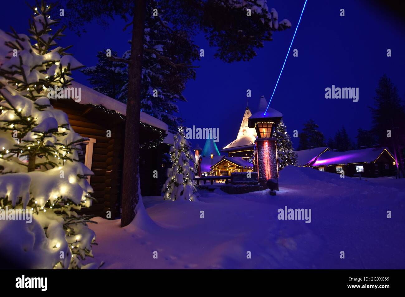 Santa claus village hi-res stock photography and images - Alamy