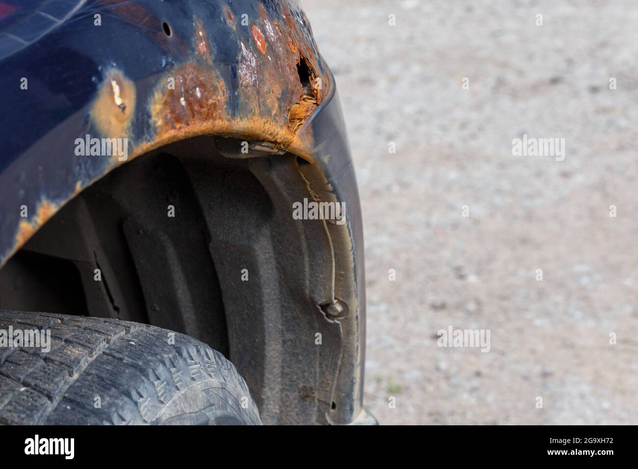 Car used defect hi-res stock photography and images - Alamy