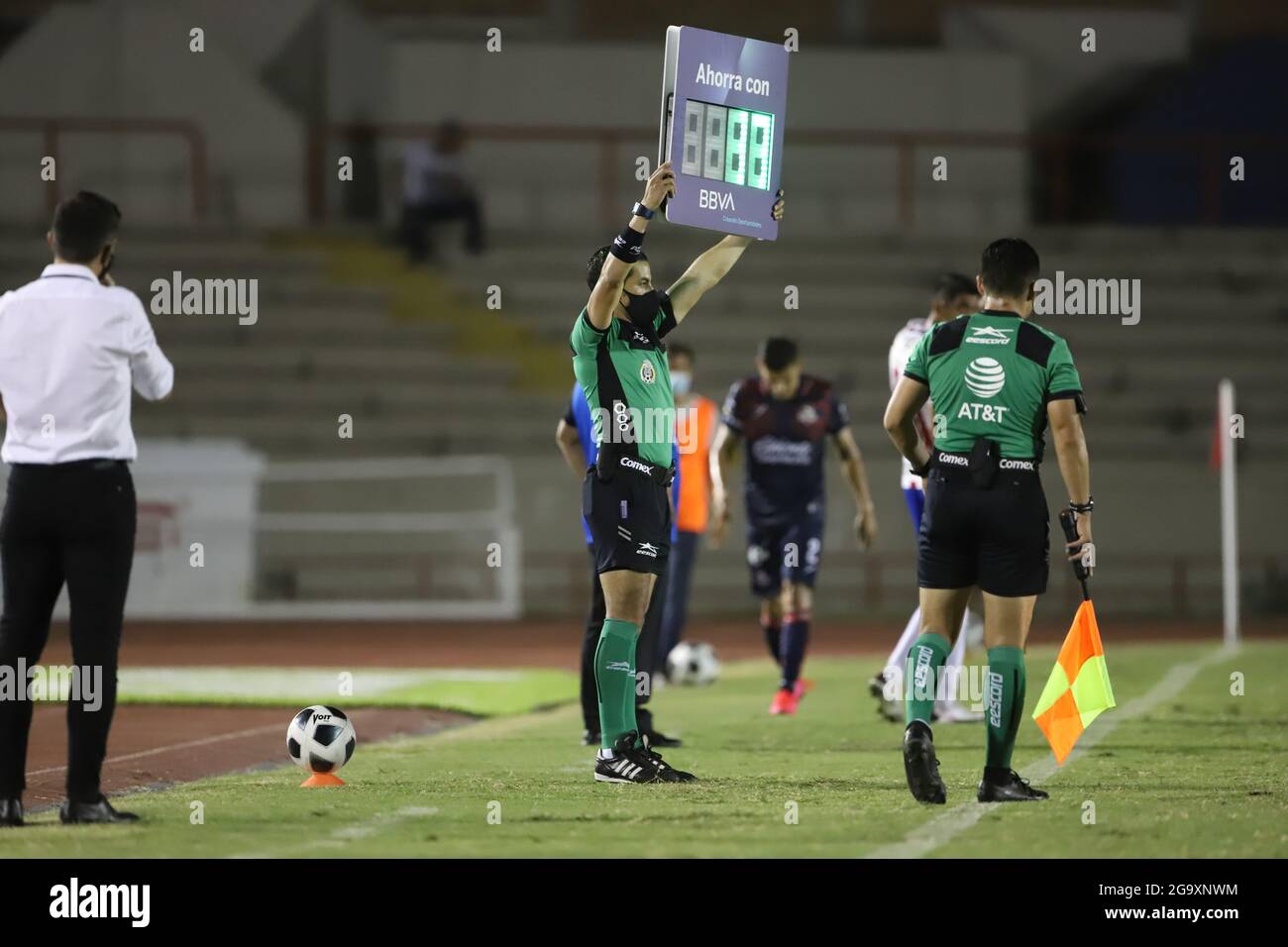 árbitro de fútbol hi-res stock photography and images - Alamy
