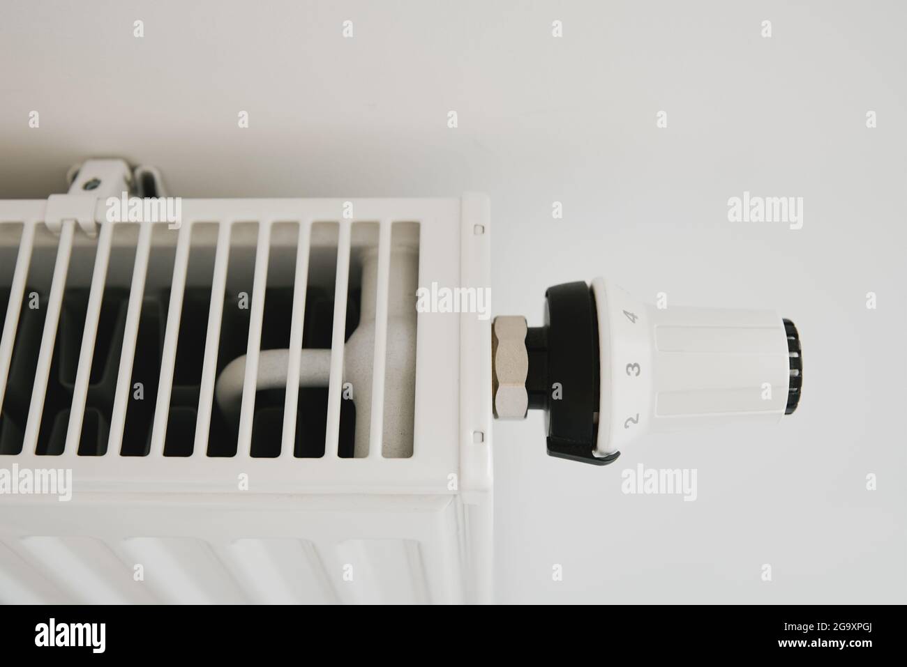 Heat radiator knob. Adjusting temperature on heating radiator Stock ...