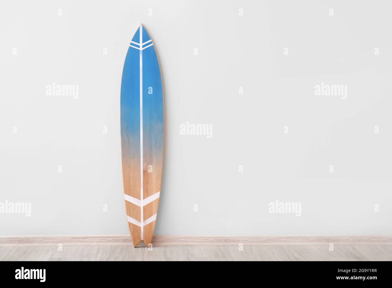 Blue surfboard hi-res stock photography and images - Alamy