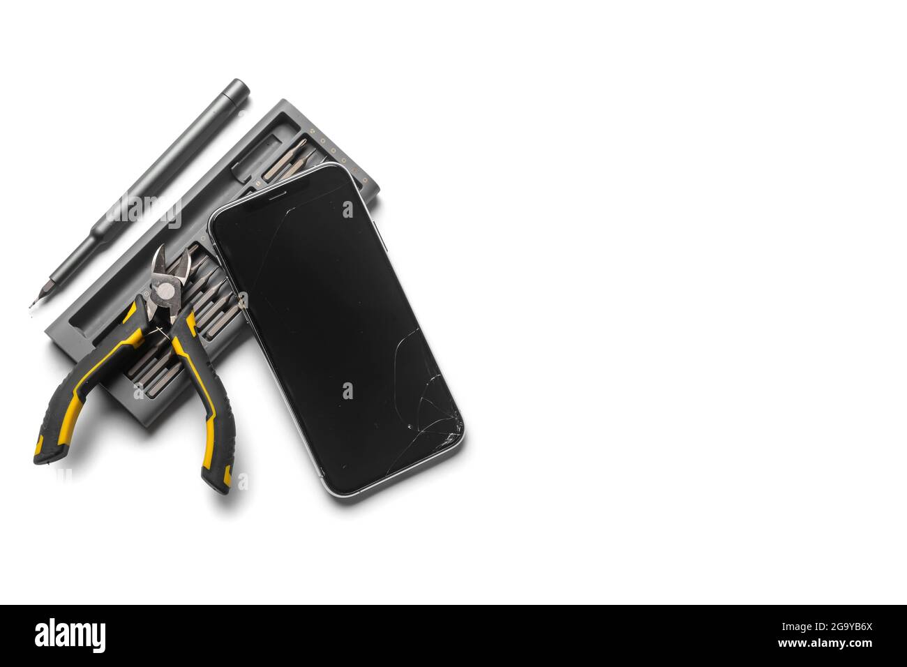 Disassemble phone hi-res stock photography and images - Alamy