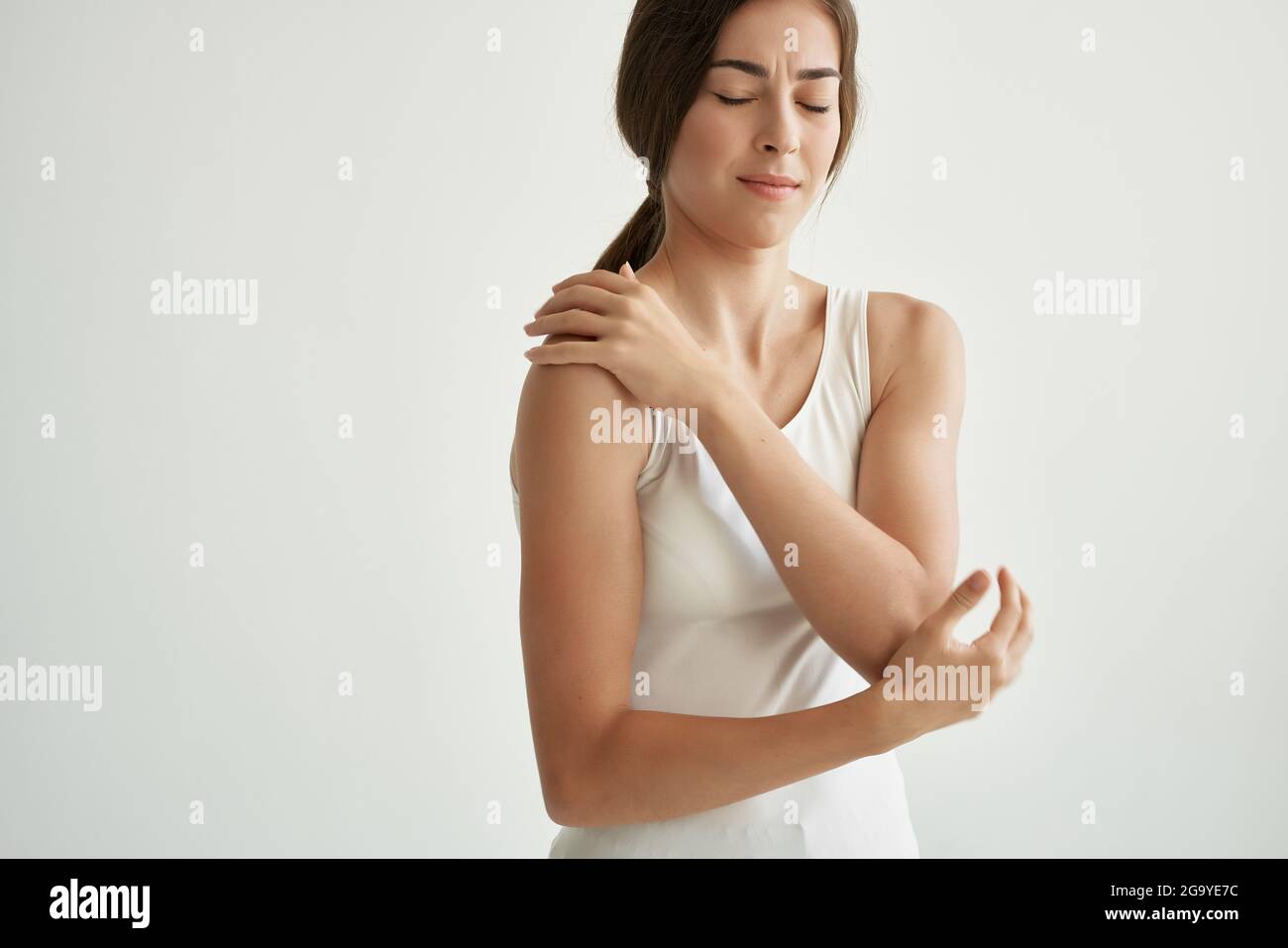 woman with joint pain rheumatism health problems medicine Stock Photo ...