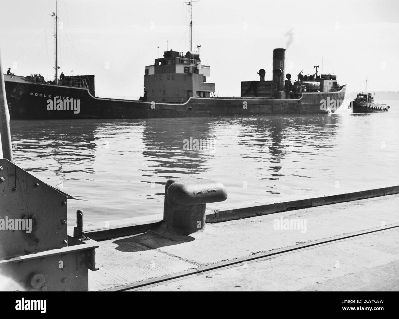 Poole harbour tug boat hi-res stock photography and images - Alamy