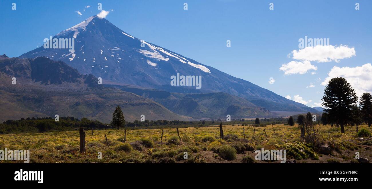 Peak lanin hi-res stock photography and images - Alamy