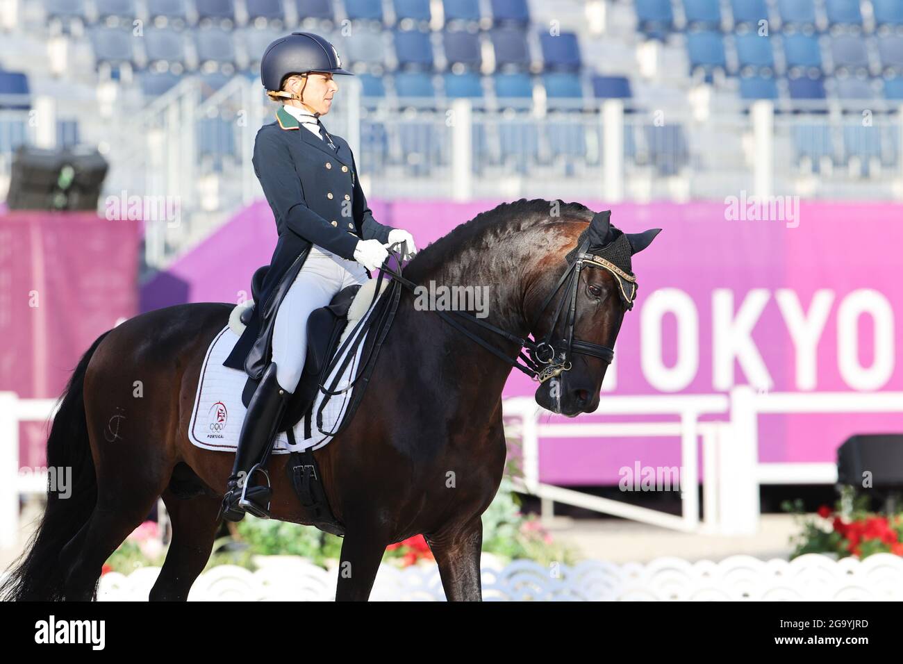 Tokyo, Japan. 27th July, 2021. Maria CAETANO (POR) rides on FENIX DE ...