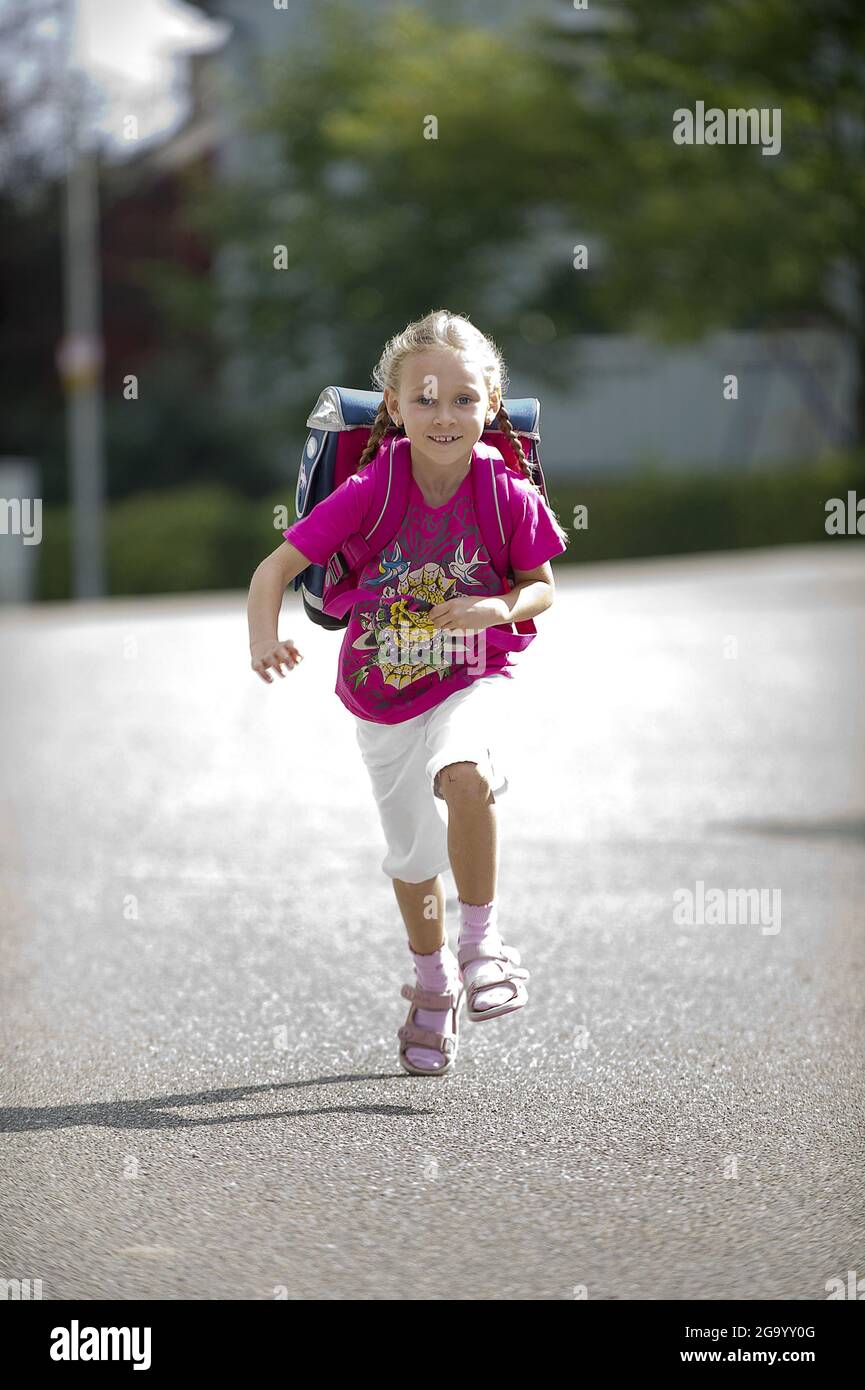 First day of school germany hi-res stock photography and images - Alamy