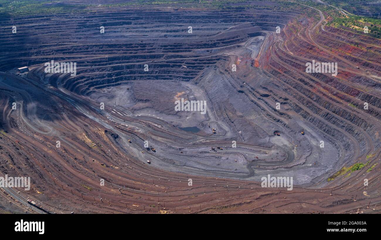 Open Iron Ore Quarry Aerial Top View Stock Photo - Alamy