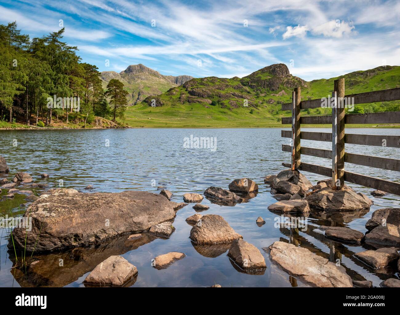 Blea tarn, Langdale Pikes, Side pike, Lake district national park ...