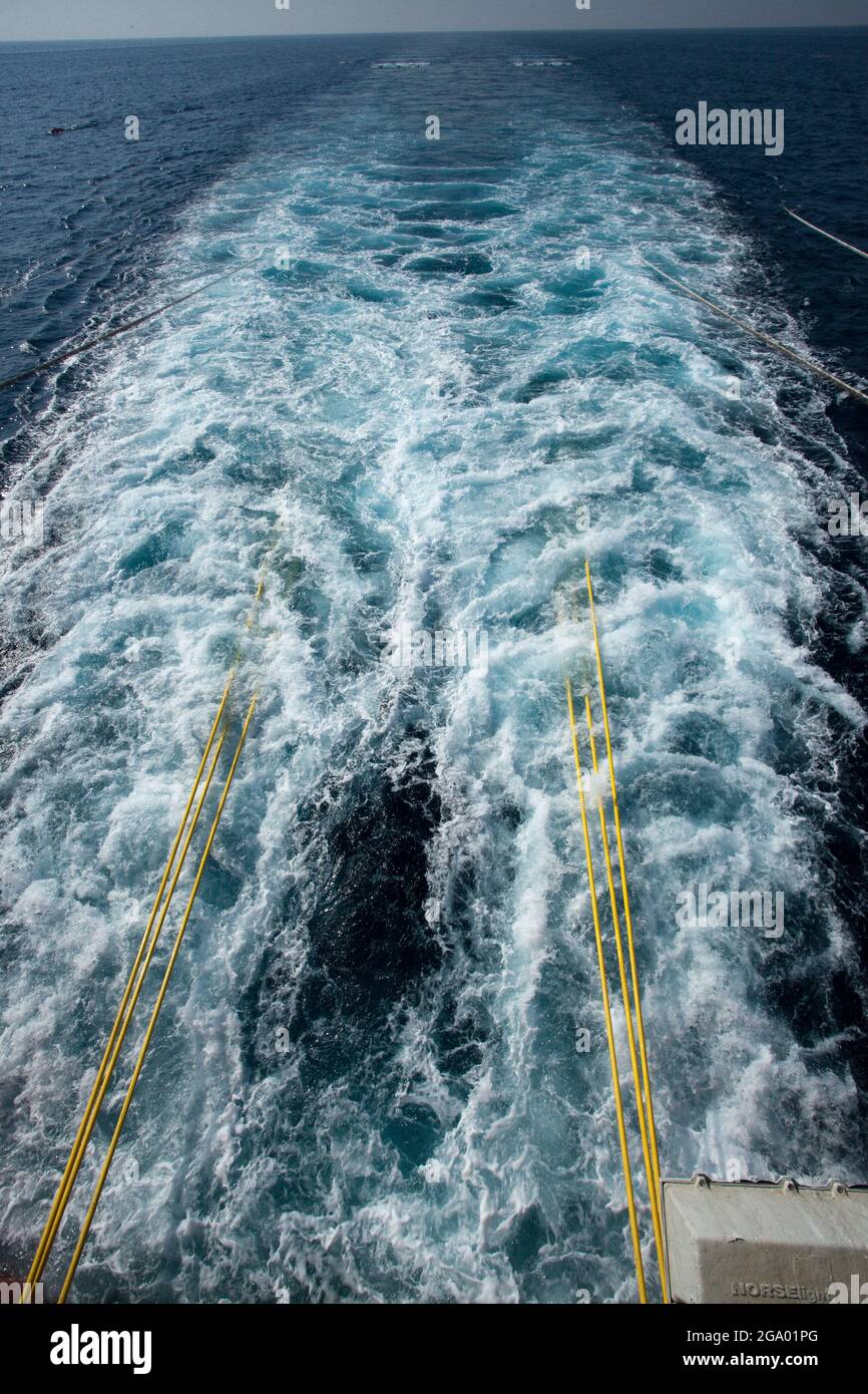 Offshore seismic search vessel guns and cables Stock Photo - Alamy