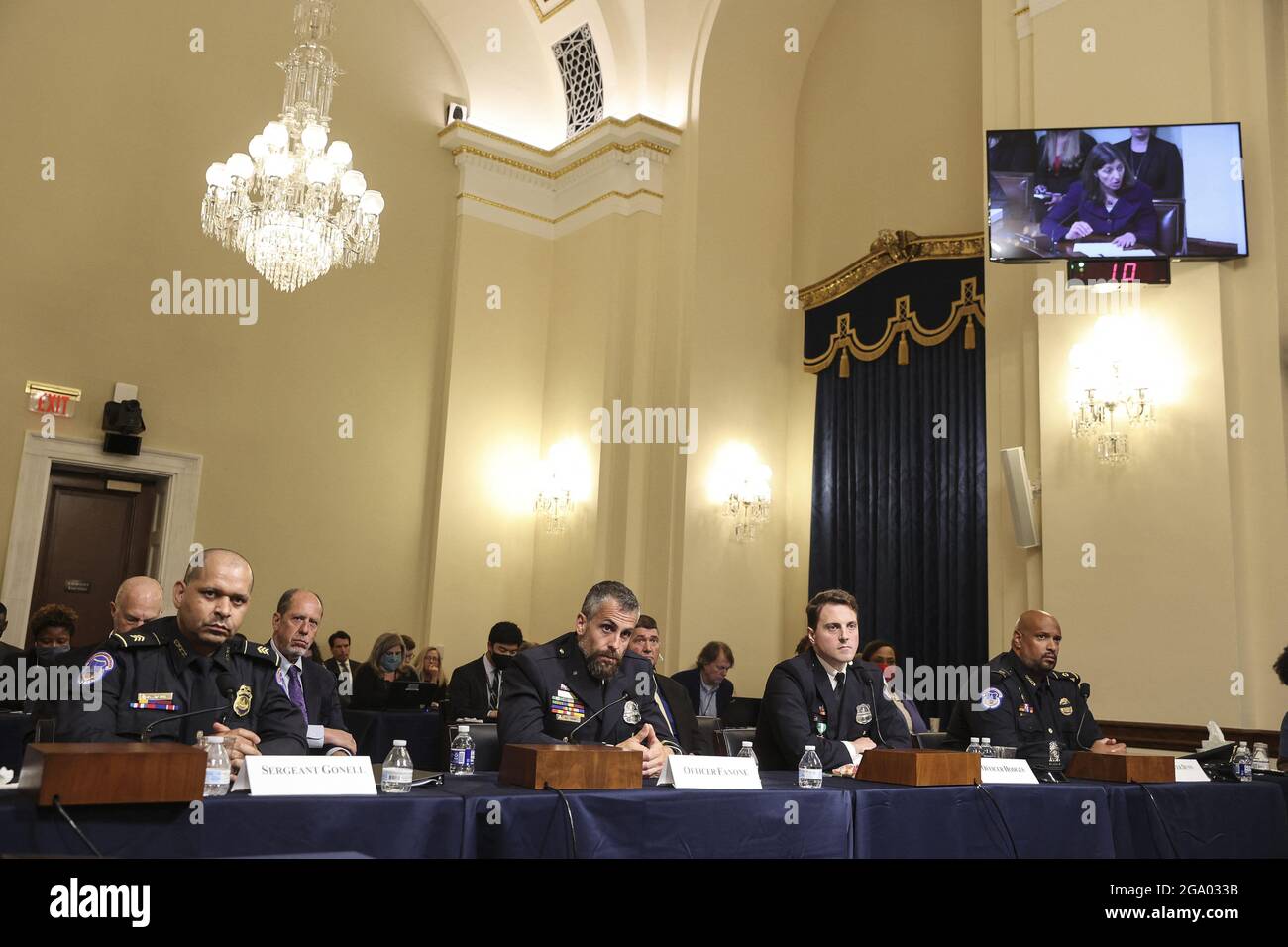 First class office building hi-res stock photography and images - Alamy