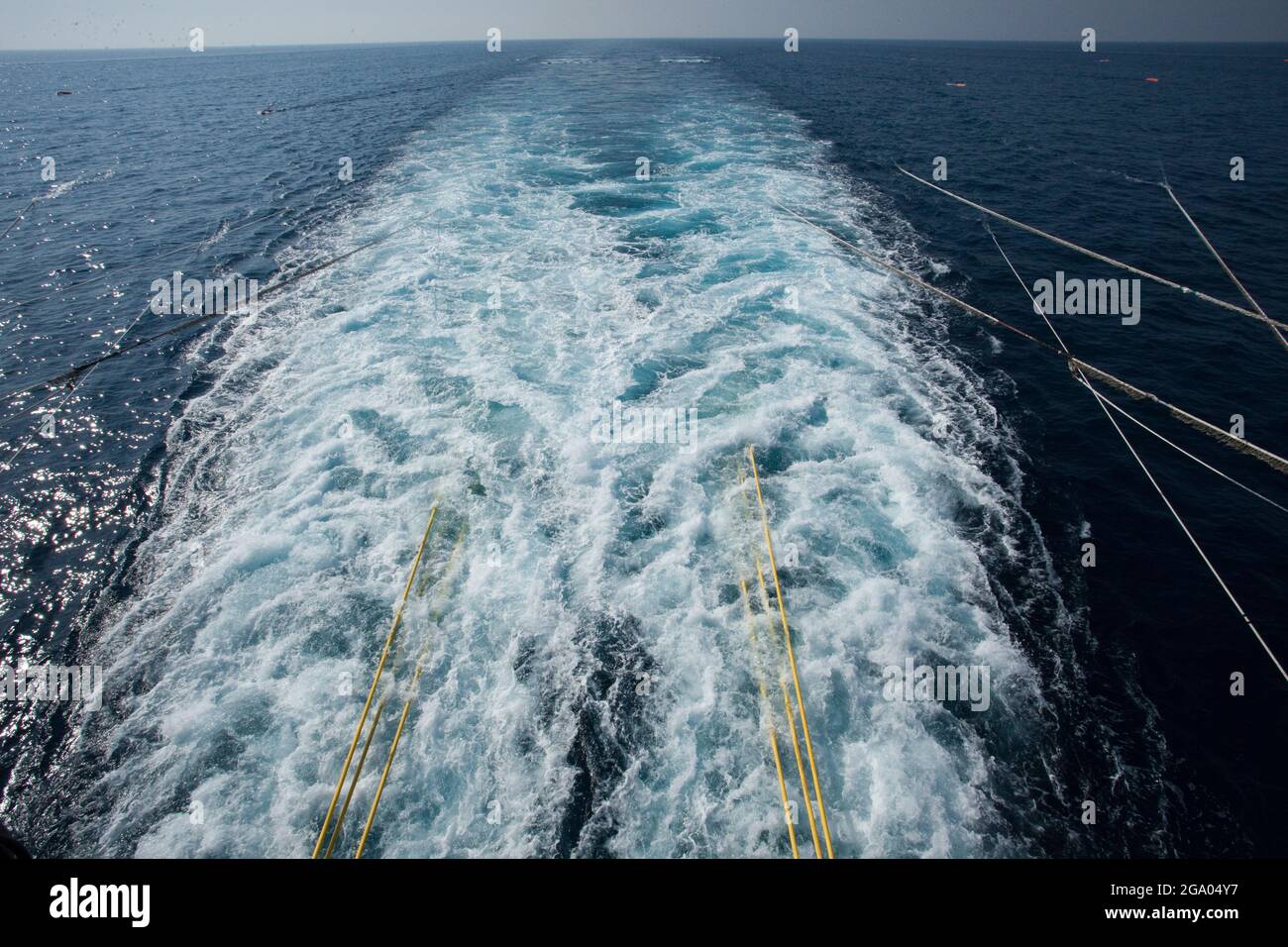 Seismic vessel hi-res stock photography and images - Alamy