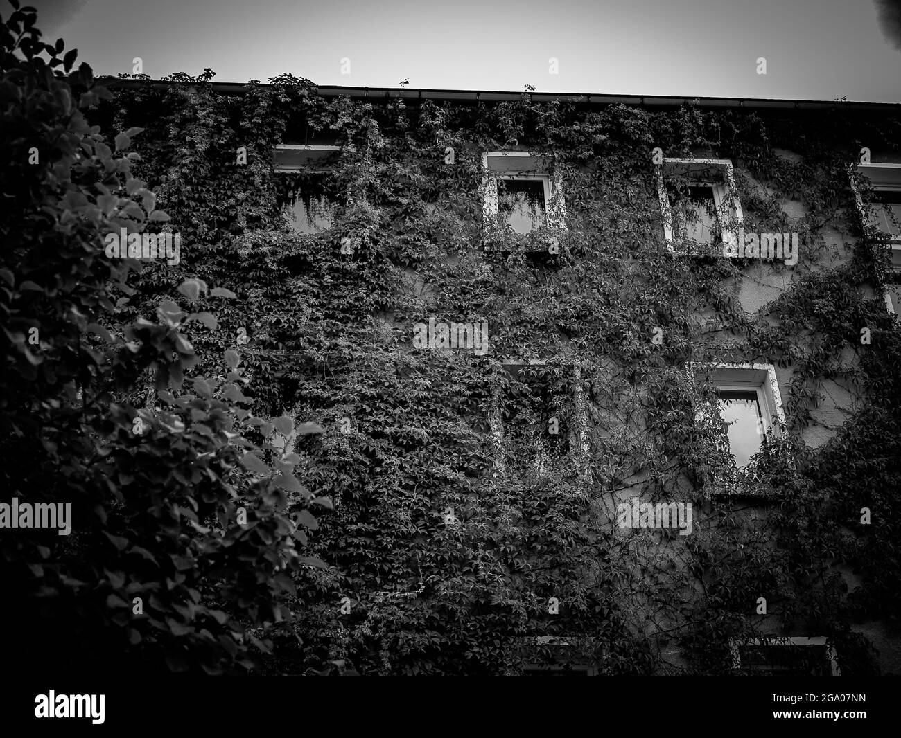Old windows on house Black and White Stock Photos & Images - Alamy