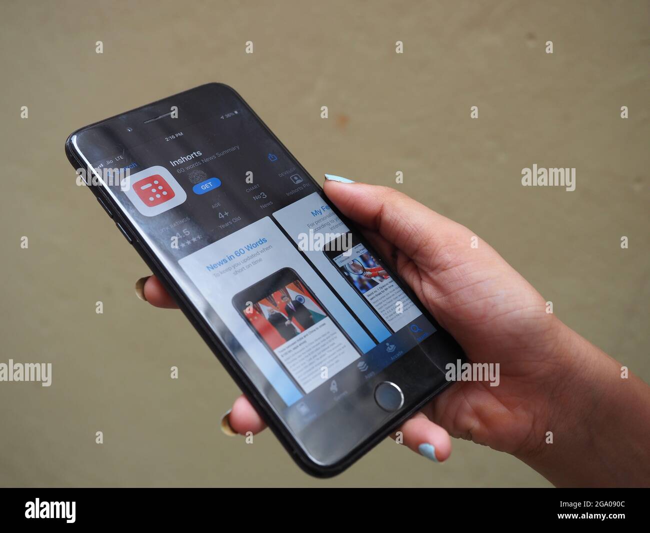 Inshorts app logo on phone screen Stock Photo - Alamy