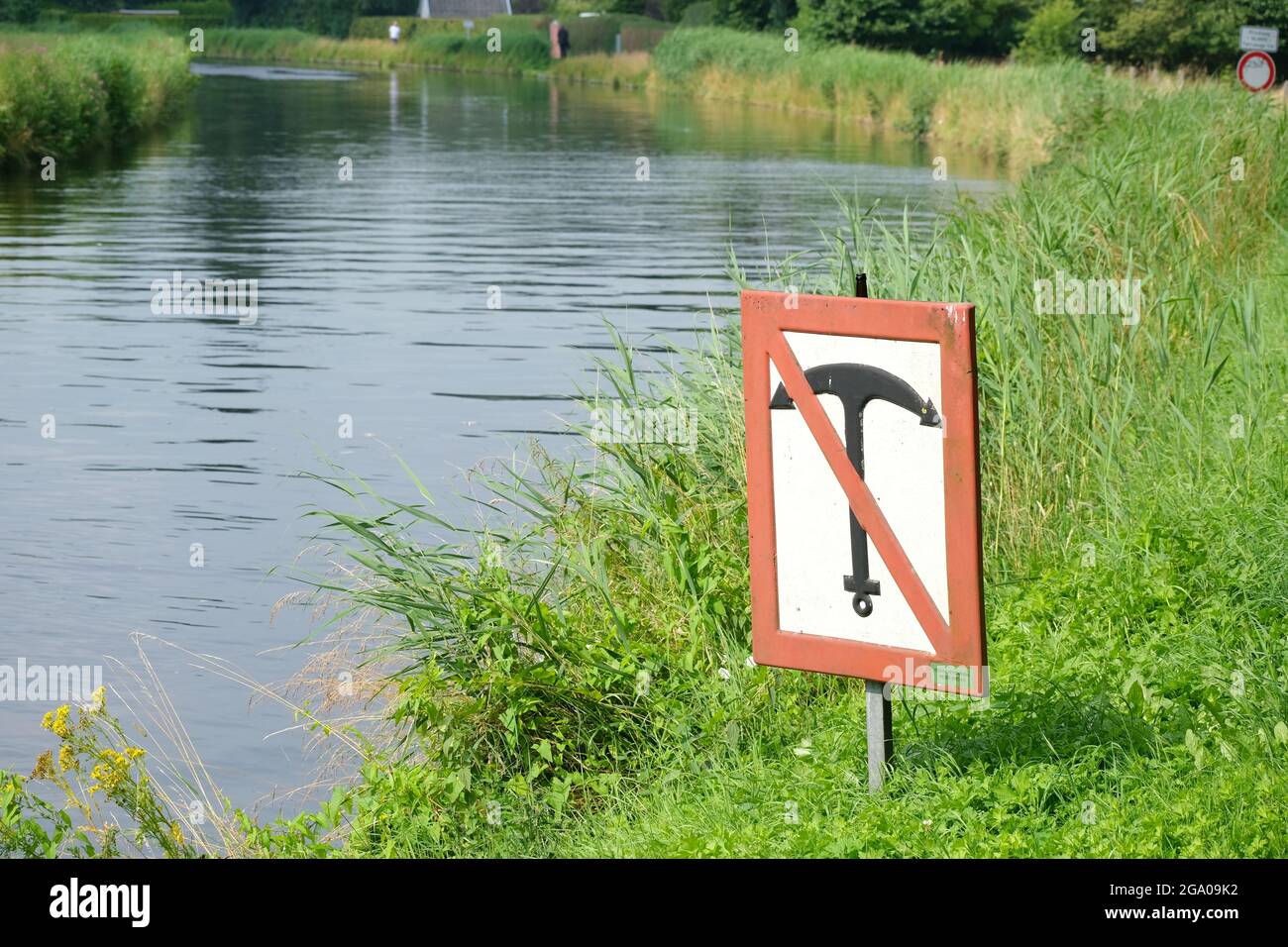 No anchoring shipping prohibition sign by a inland channel Stock Photo ...