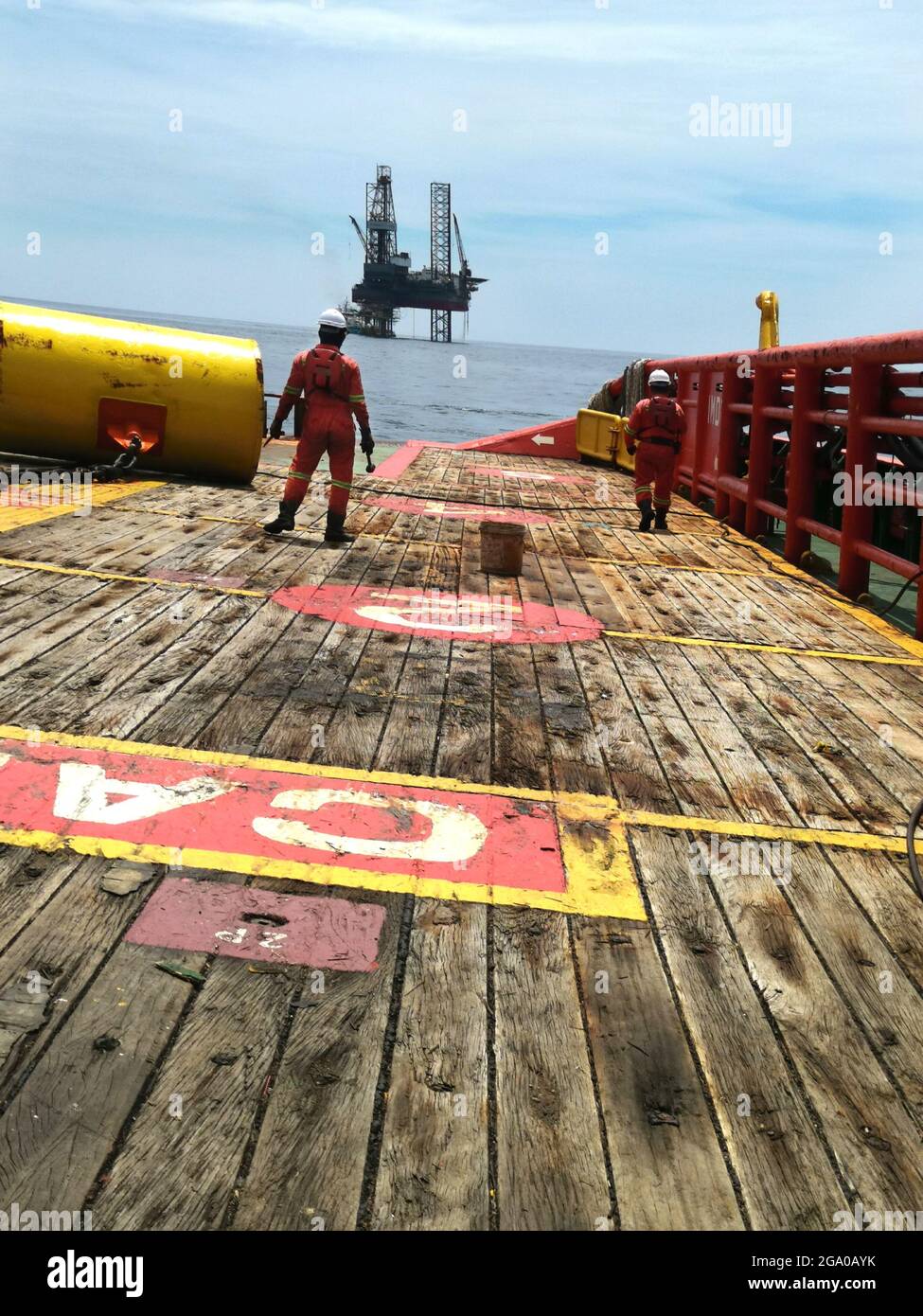 Anchor handling tug vessel hi-res stock photography and images - Alamy