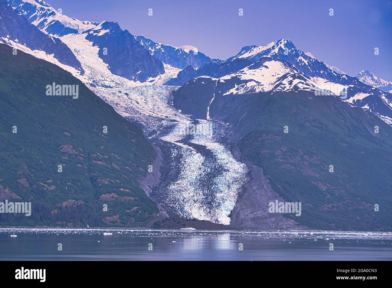 Various views of the ice shelf in summer. Enjoy the view of the ice ...