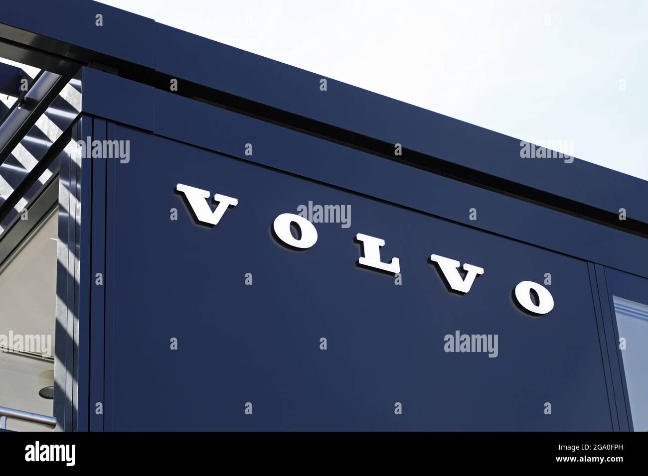 Volvo signs hi-res stock photography and images - Alamy