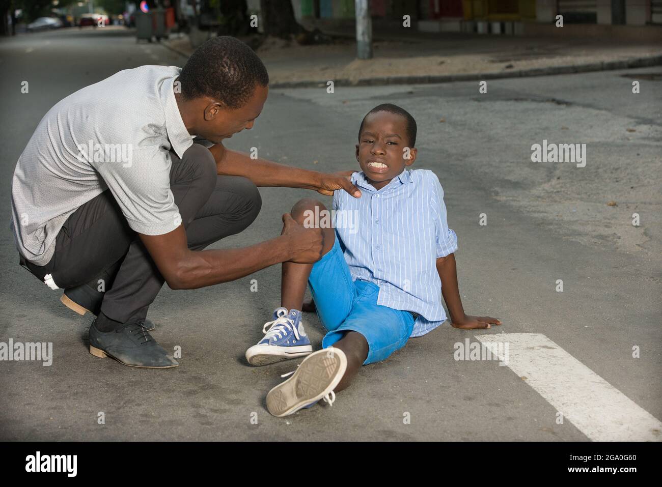 Child with cut bleeding hi-res stock photography and images - Alamy