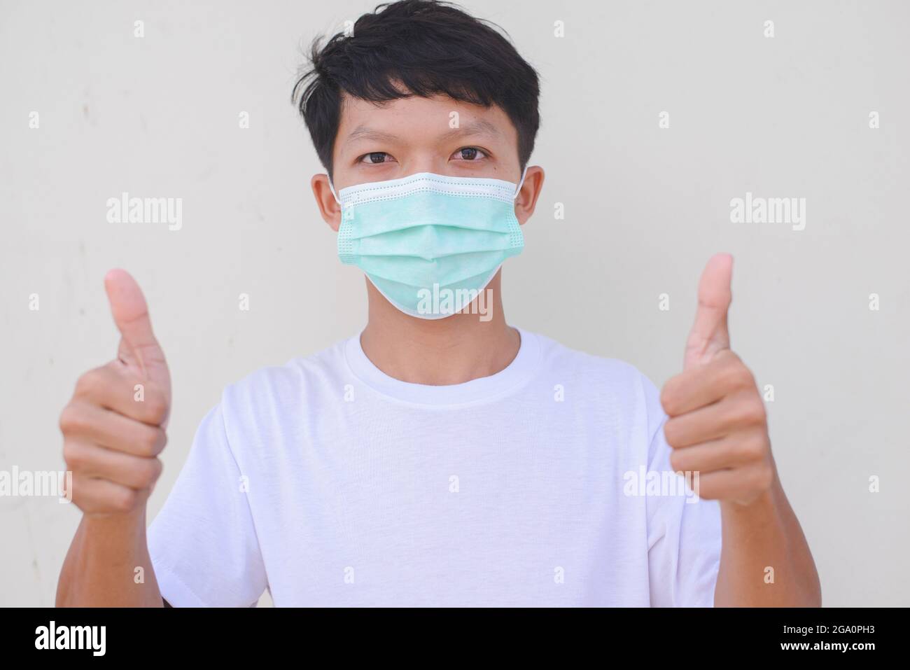 Thumbs up respiratory hi-res stock photography and images - Alamy