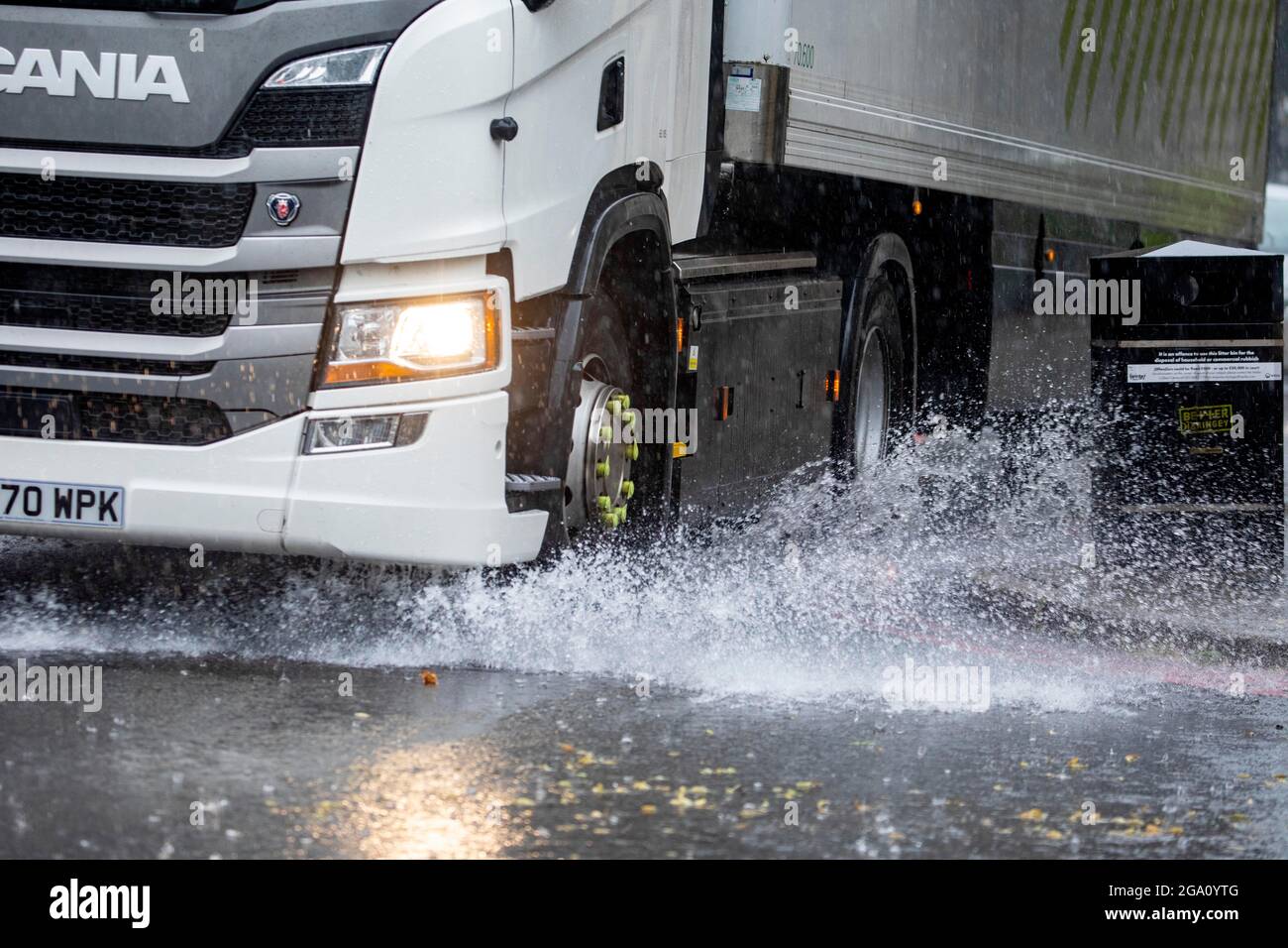 Pic shows; Another prolonged heavy rain storm in London Wednesday 28.7. ...