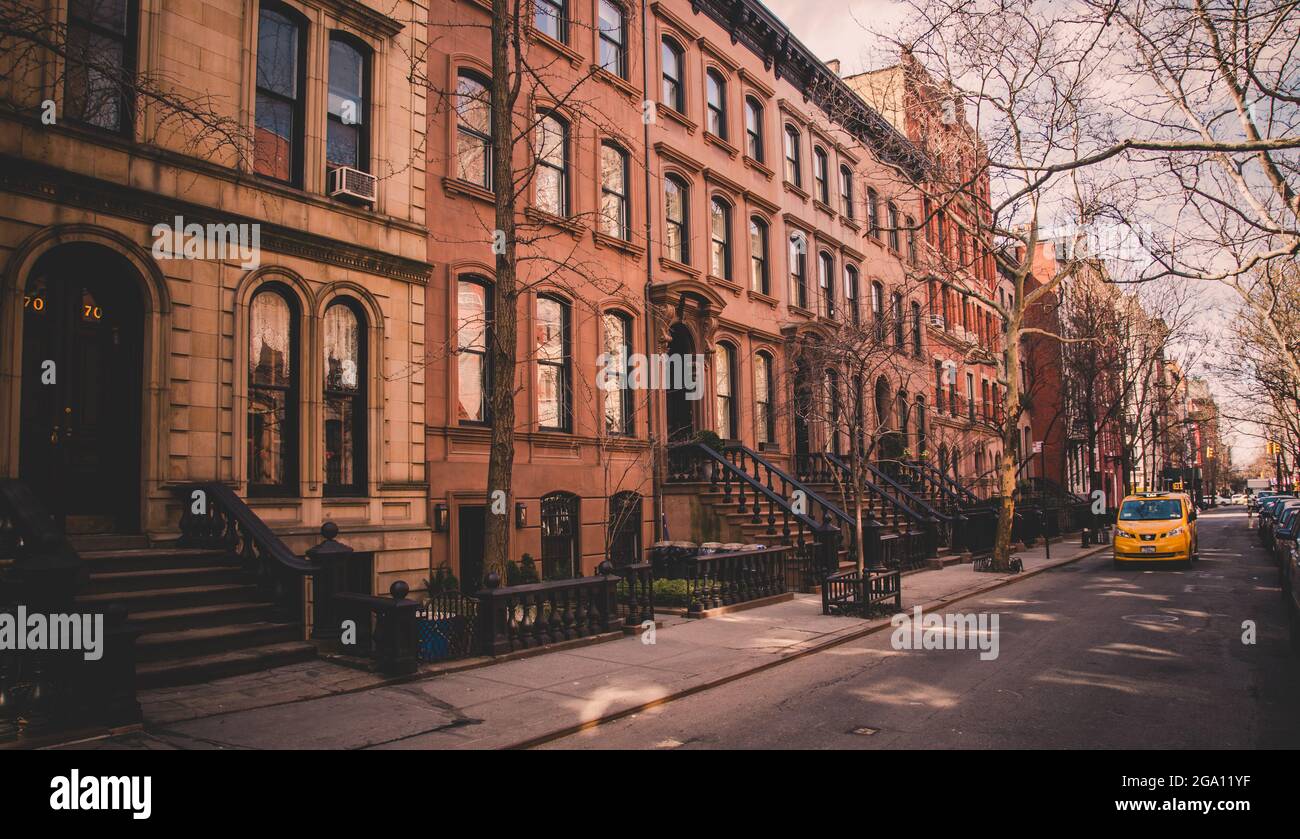 Sidewalk block hi-res stock photography and images - Alamy