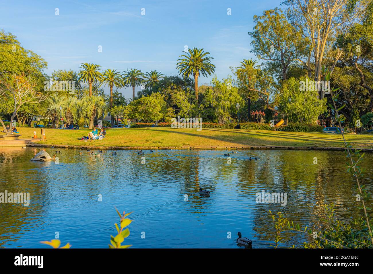 Santa barbara main street california hi-res stock photography and ...