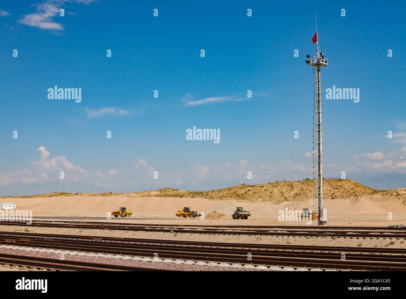 Cross rail construction pile hi-res stock photography and images - Alamy