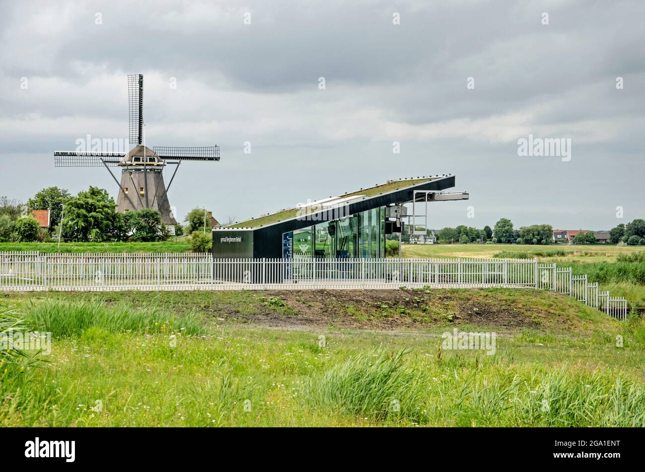 Modern pumping station hi-res stock photography and images - Alamy