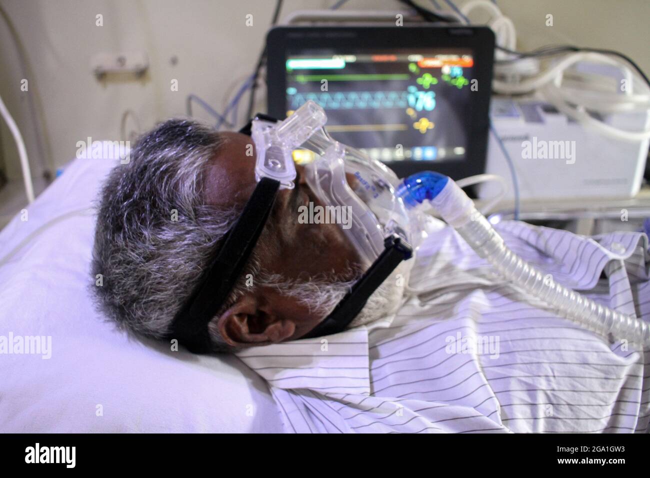 Dhaka, Dhaka, Bangladesh. 28th July, 2021. Md Hanif is a Covid-19 ...