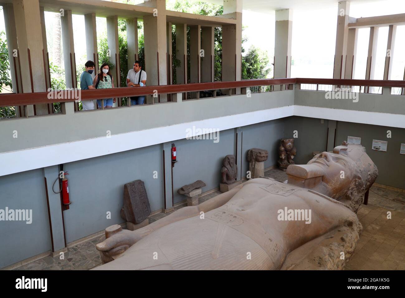Egyptian pyramid look from hi-res stock photography and images - Alamy