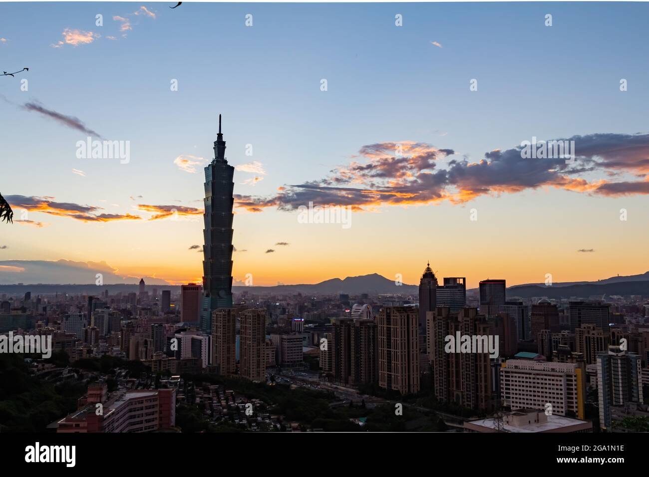 Sunset high angle view of the Xinyi District at Taipei, Taiwan Stock ...