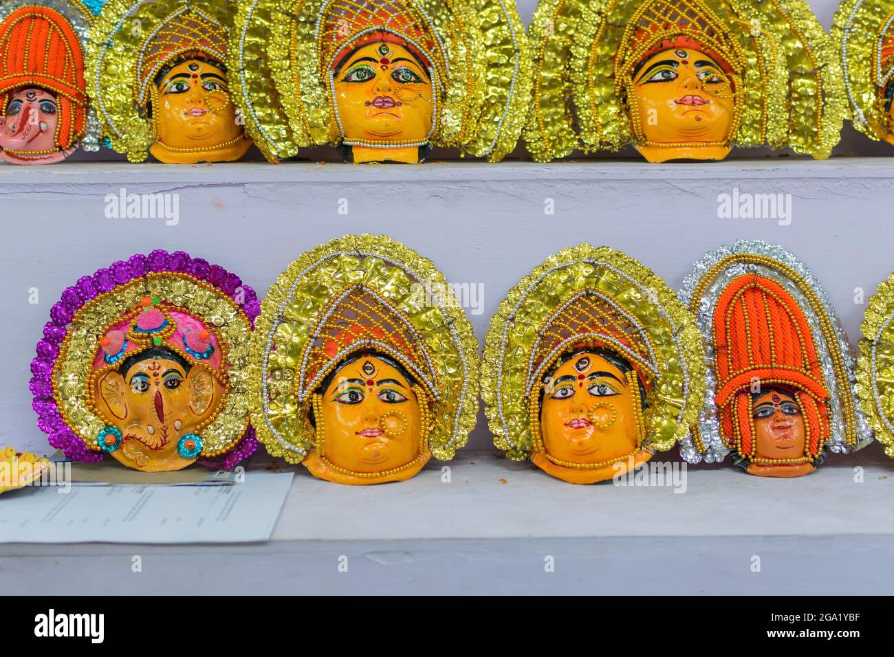 Traditional clay masks hi-res stock photography and images - Alamy