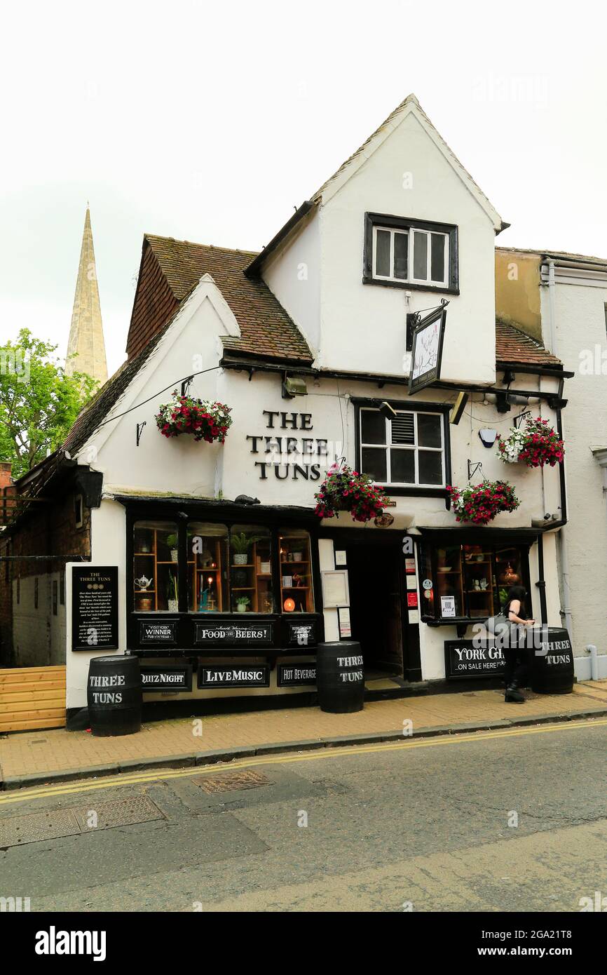 The three tuns york hi-res stock photography and images - Alamy