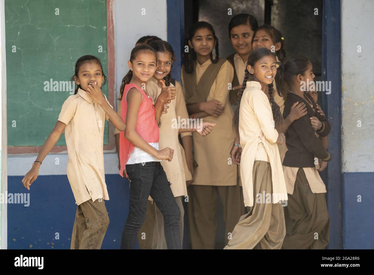 School girls in Rural Village School in Nimaj, Jaitaran Pali, Rajasthan ...