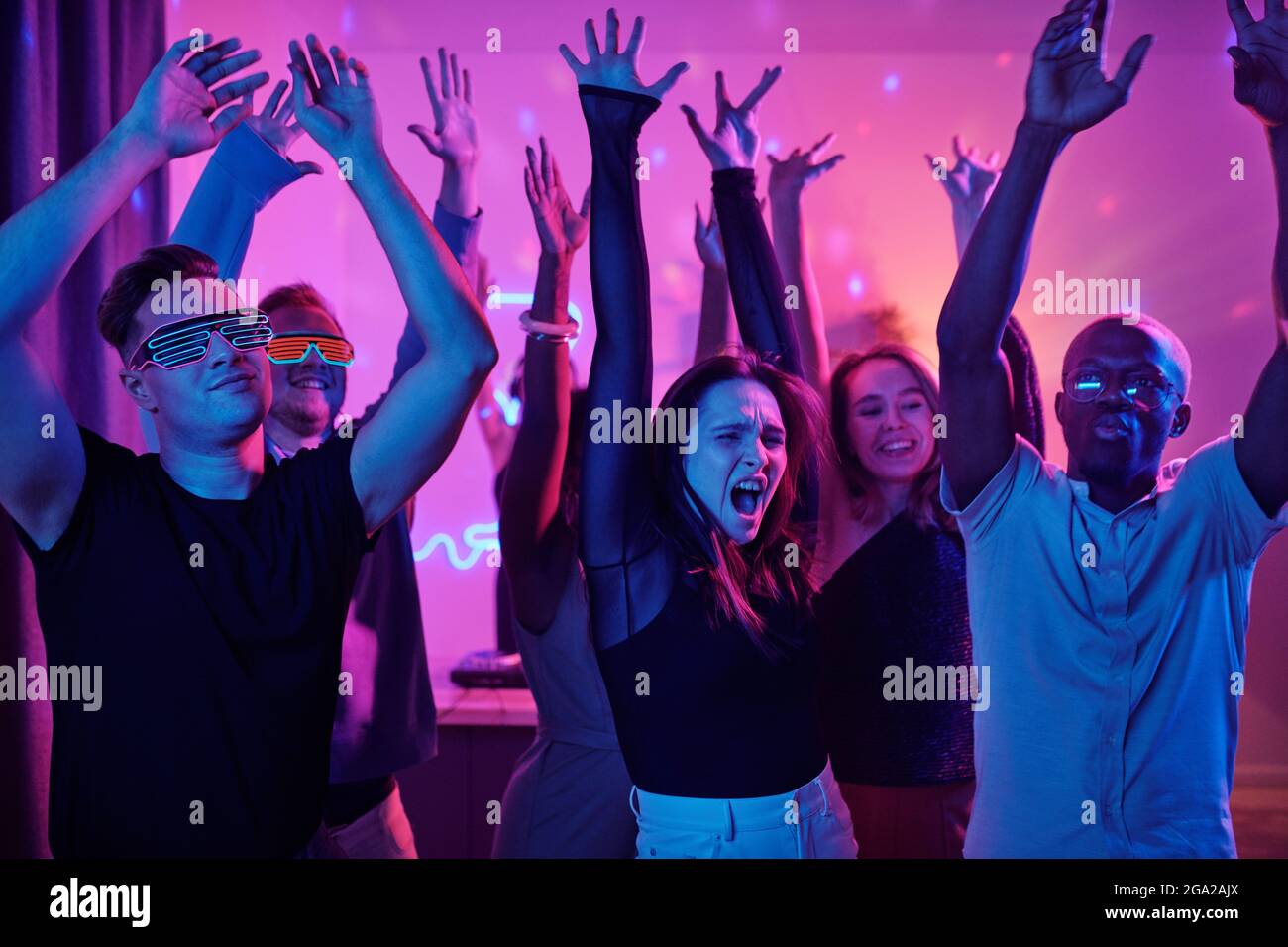 Woman dancing club african hi-res stock photography and images - Alamy