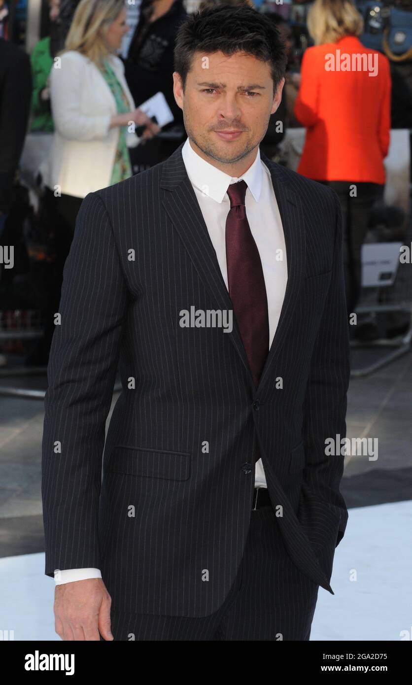 Karl Urban Star Trek Into Darkness