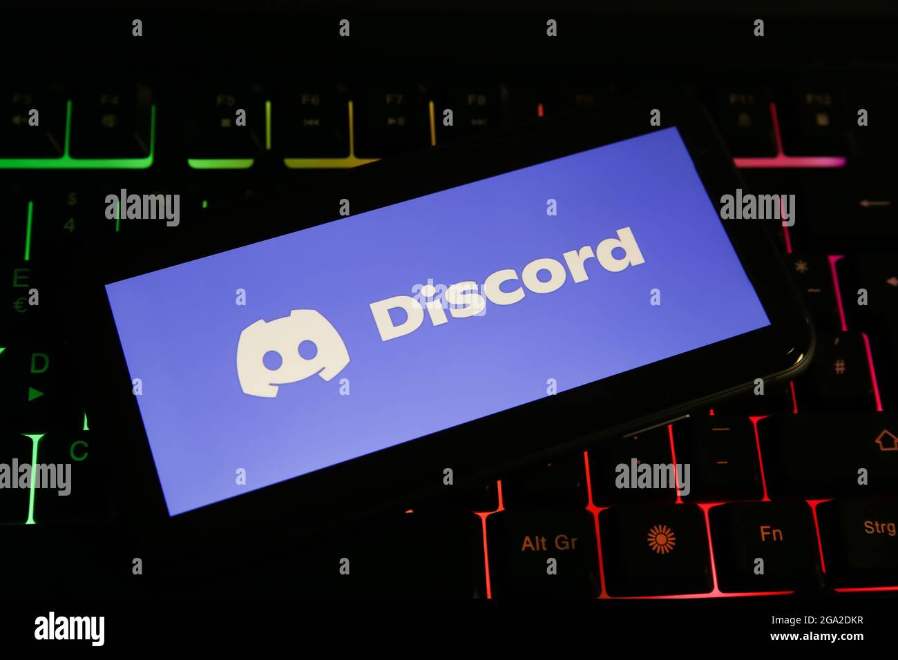 Discord logo keyboard hi-res stock photography and images - Alamy