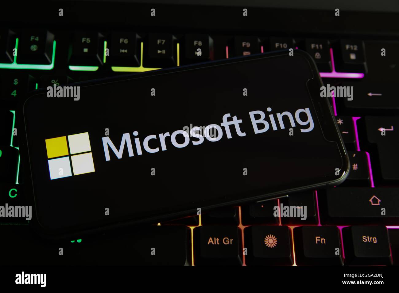 Microsoft bing logo hi-res stock photography and images - Alamy