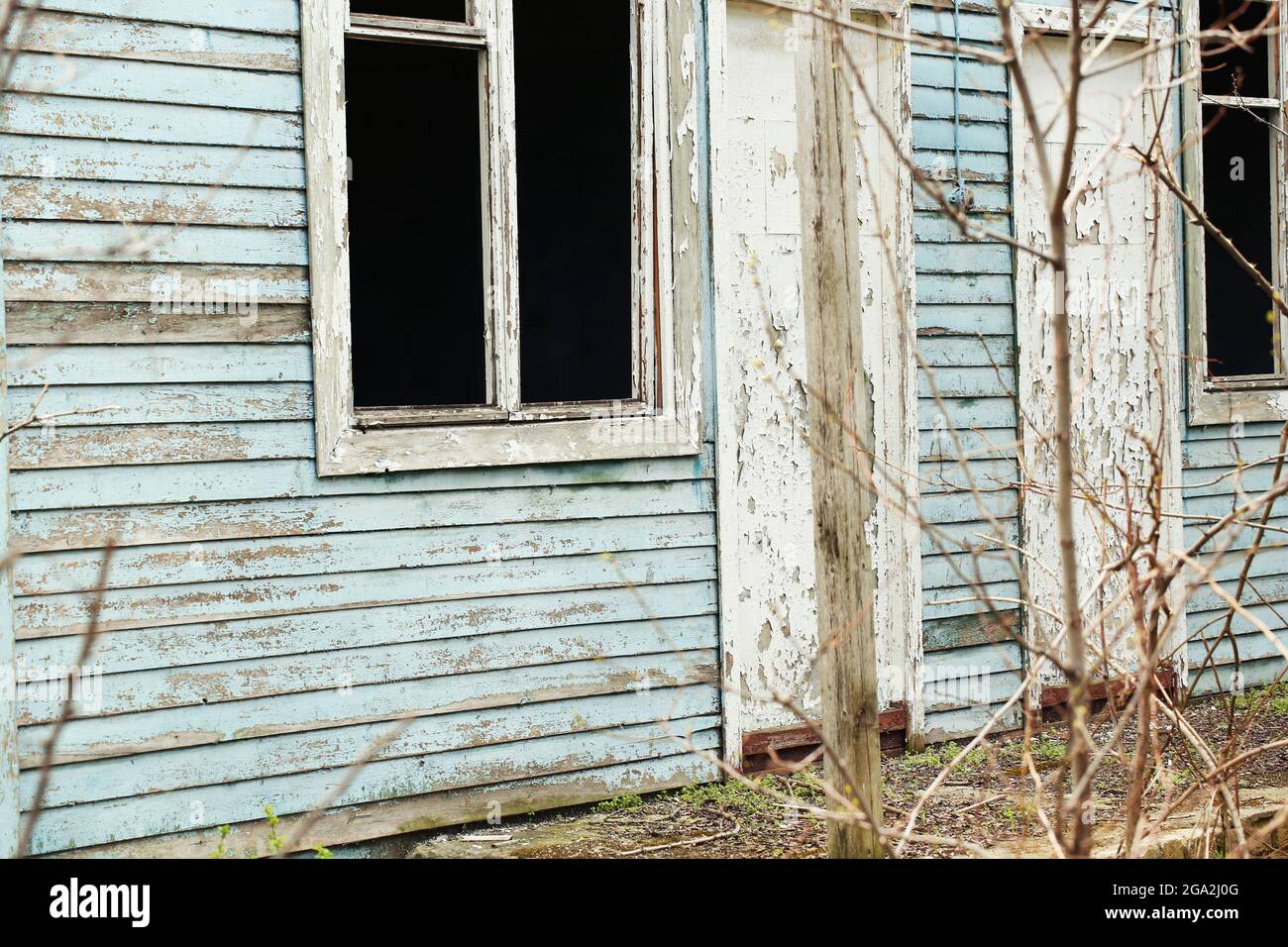 Old abandoned house exterior Stock Photo - Alamy