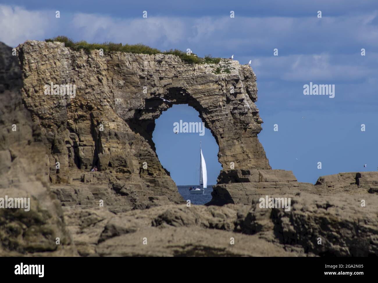 Formation sailing hi-res stock photography and images - Alamy