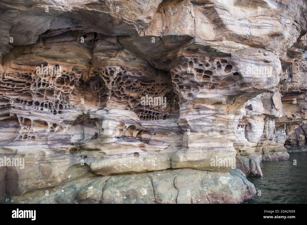 Horizontal image striated rock formation hi-res stock photography and ...