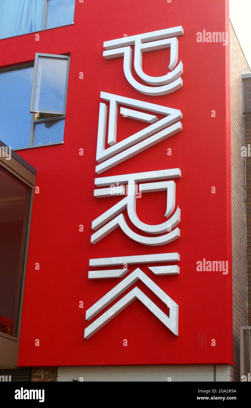 London, UK. London's newest Theatre opens - the Park Theatre in ...