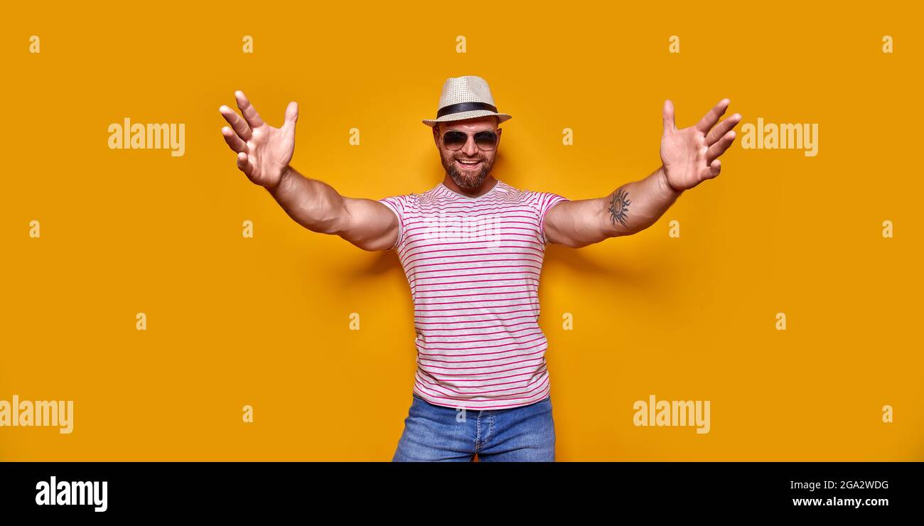 Muscular man hand up showing hi-res stock photography and images - Alamy