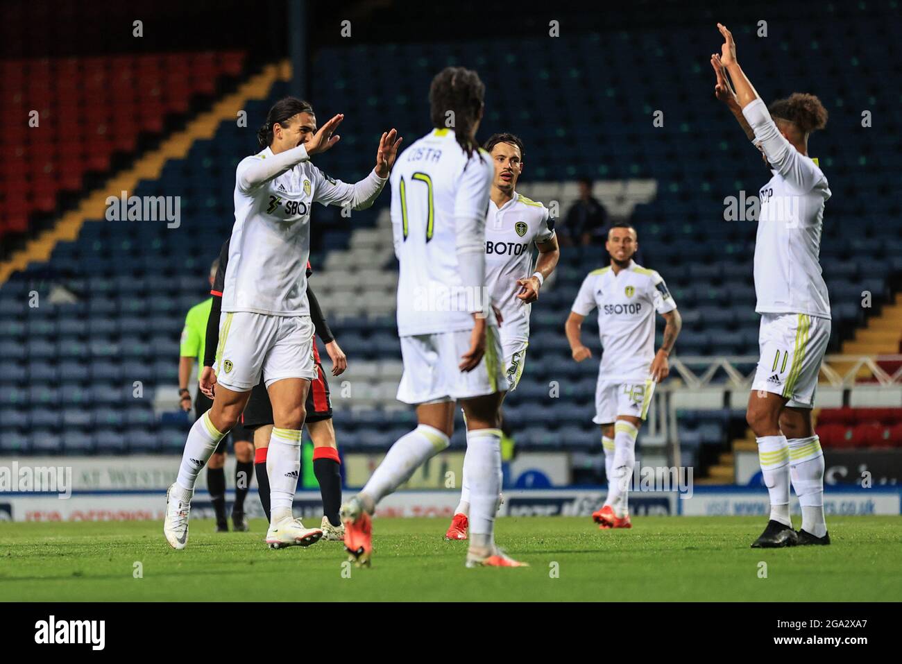 Pascal Struijk #21 of Leeds United celebrates his goal to make it 1-1 ...