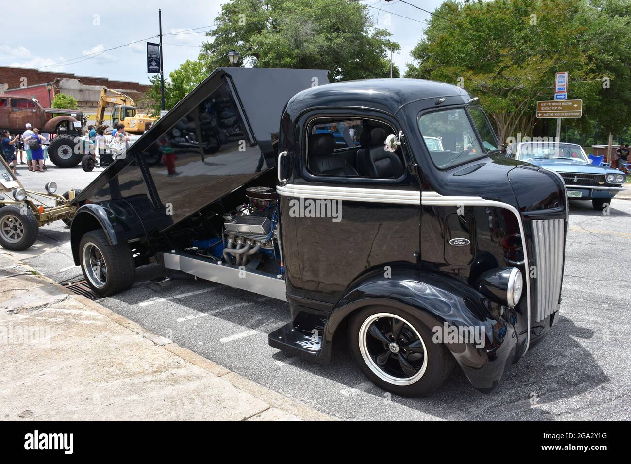 A vintage Cab Over Ford Truck on display at a Car Show Stock Photo - Alamy