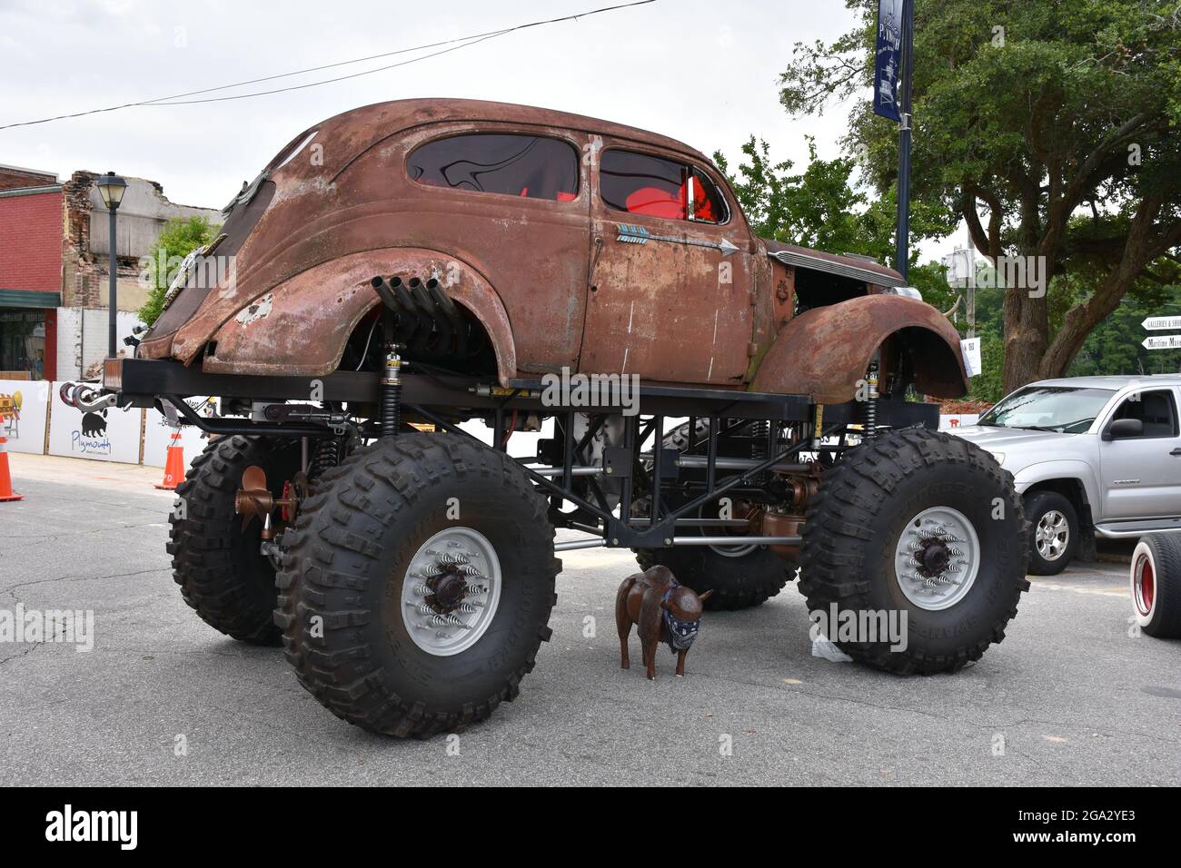 Monster car hi-res stock photography and images - Alamy