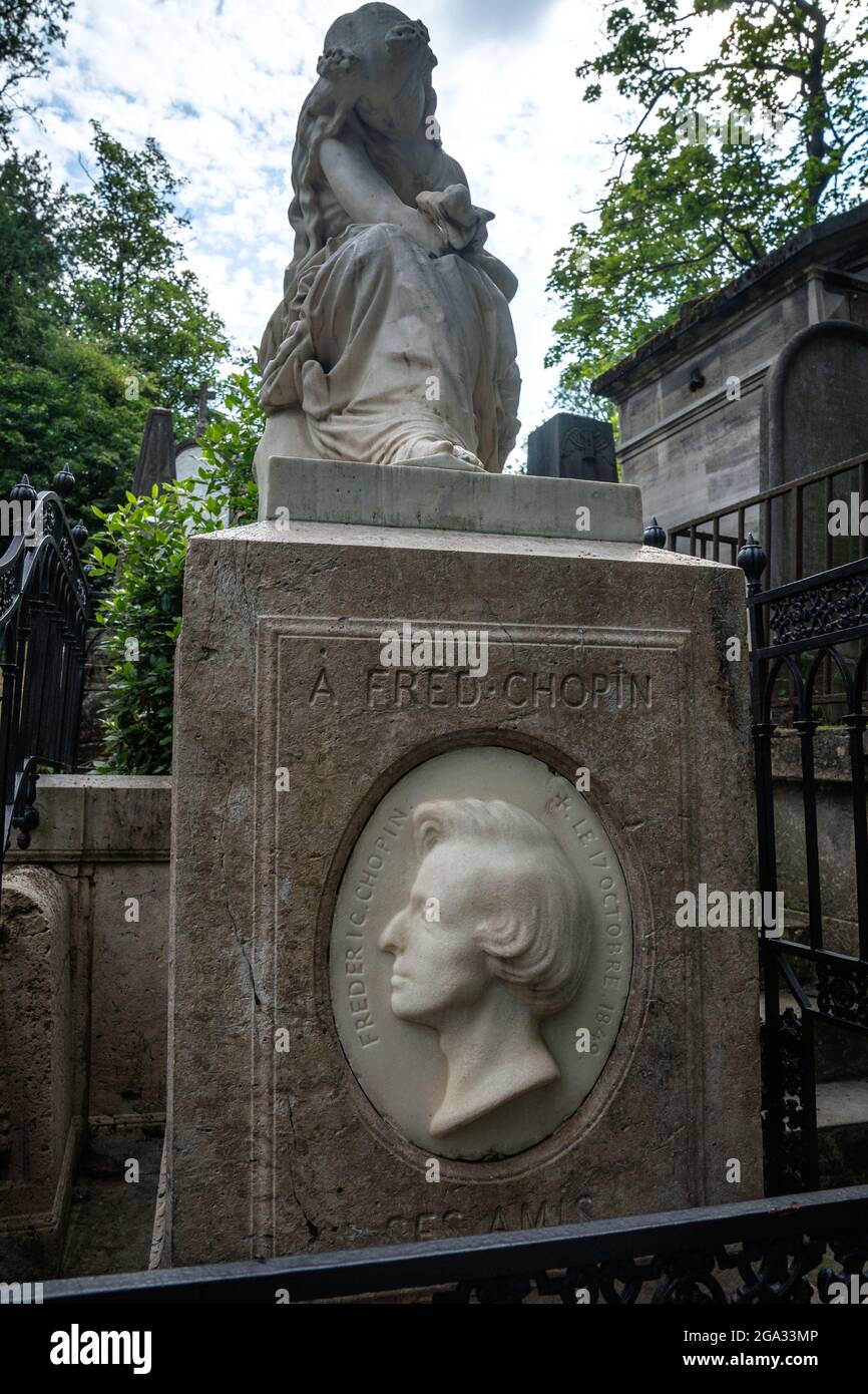 Frédéric Chopin's graveyard at the Pere Lachaise Cemetery which is the ...